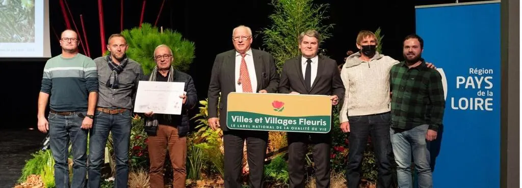 Le Cellier. La commune reçoit sa Première fleur grâce aux jardiniers ...