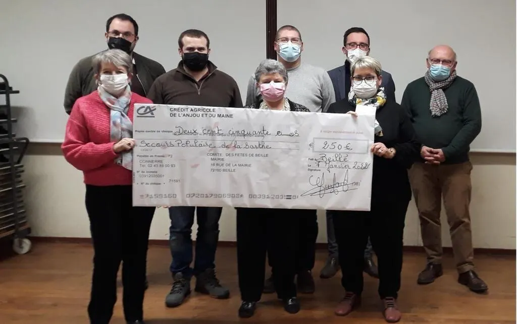 Beillé. Remise de chèque au Secours populaire - Le Mans.maville.com