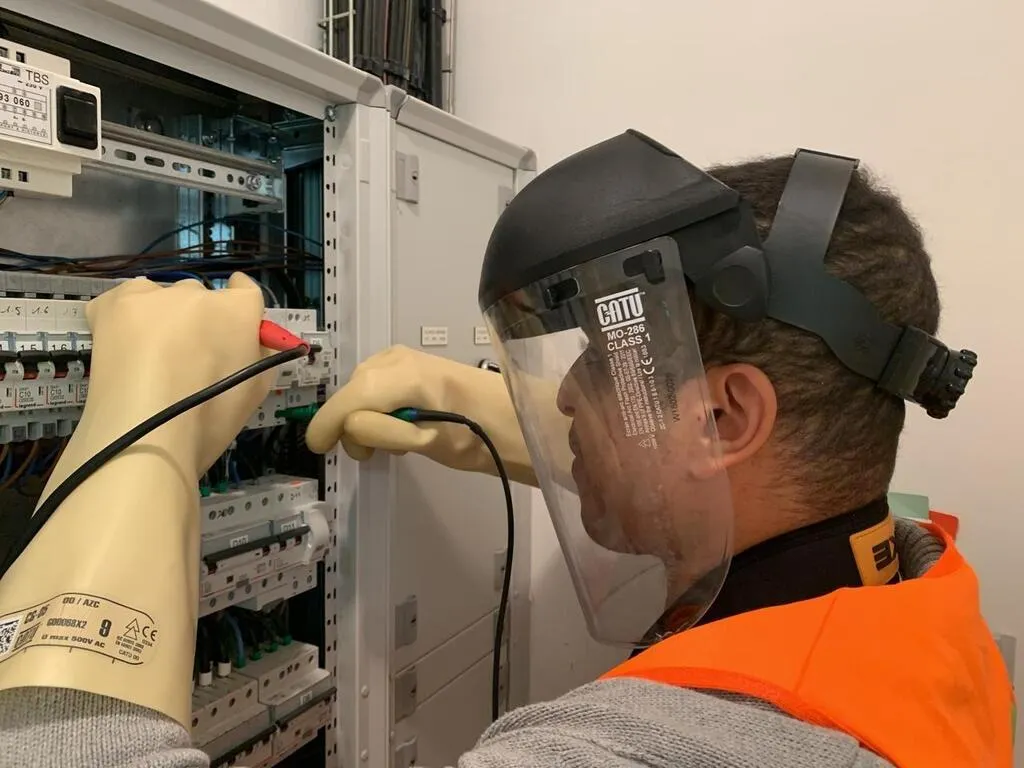 Arnage. Comment l’entreprise CICEA-OCE se diversifie pour mieux coller ...