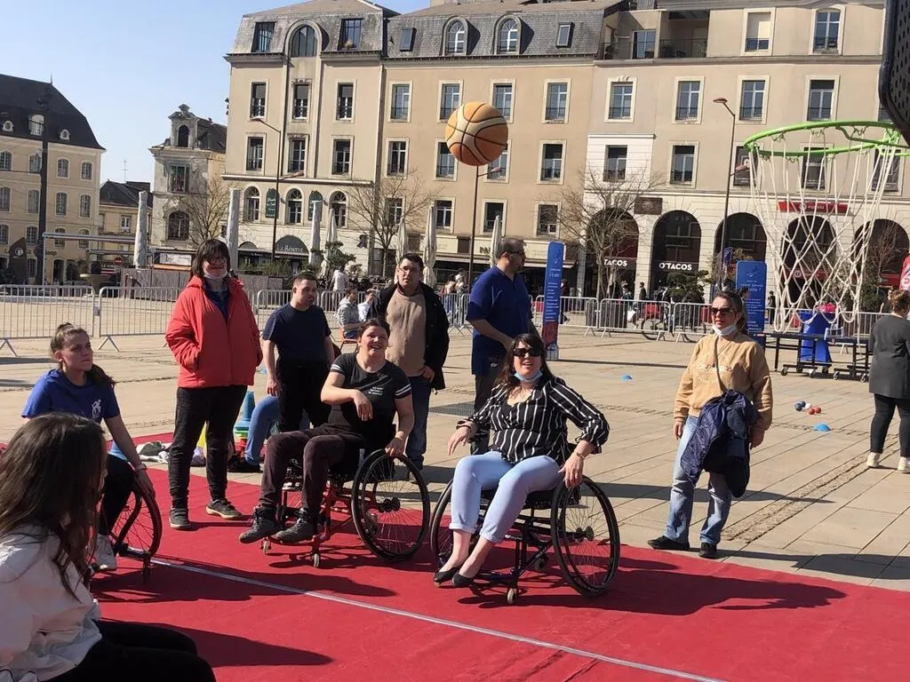 Le Mans. Les étudiants de Staps promeuvent le sport adapté - Le Mans ...