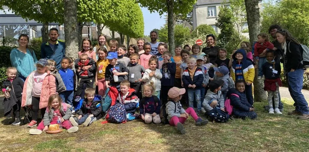 Paule. Les élèves en classe de mer, à Logonna-Daoulas - Saint-Brieuc ...