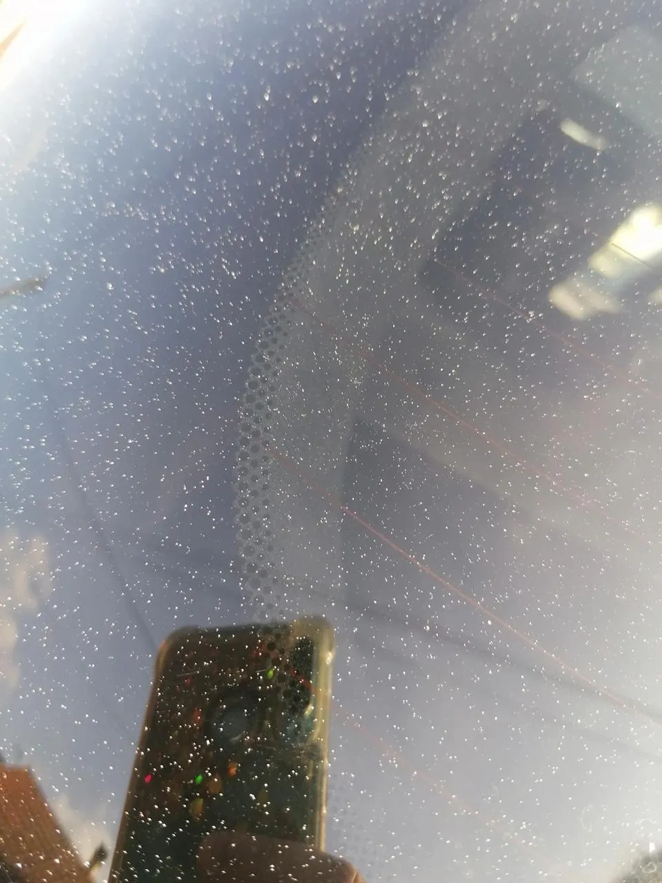 Saint-Nazaire. Près des chantiers, des gouttes sur les voitures ...