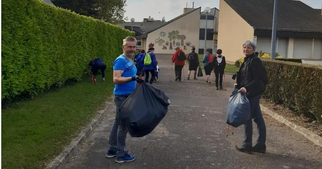 Goven. Une « rando déchets » dans les rues du centre bourg - Rennes ...