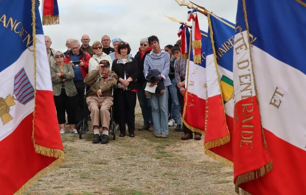 EN IMAGES. Un vétéran américain de 39-45 a rendu hommage au réseau ...