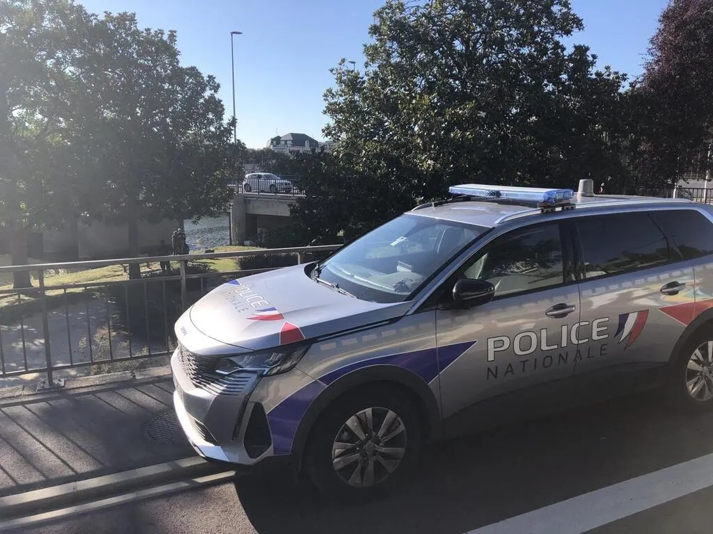 Le Mans. Un corps découvert flottant dans la Sarthe, une enquête ...