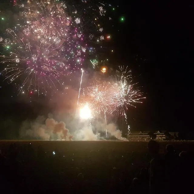 EN IMAGES. Nos plus belles photos des feux d’artifice du 14 Juillet en Normandie - Caen.maville.com