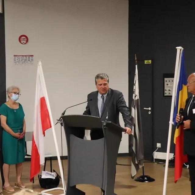 EN IMAGES. À Rennes, Bretons, Roumains et Polonais réunis par les ...