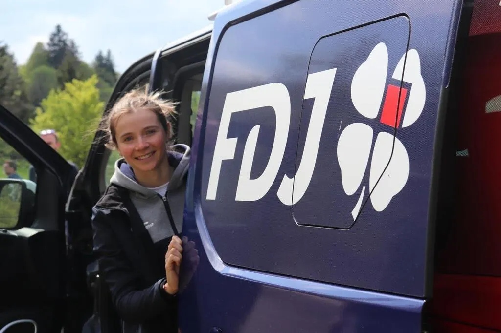REPORTAGE. Tour de France femmes. La FDJ-Suez-Futuroscope reconnaît la dernière étape . Sport ...