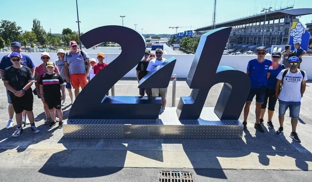 Le Mans. Le circuit des 24 Heures livre tous ses secrets . Sport - Le ...