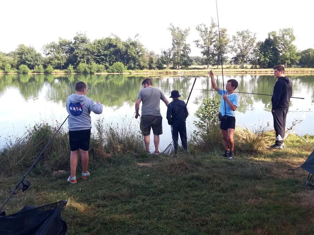 La pêche attire de plus en plus les adolescents - Le Mans.maville.com