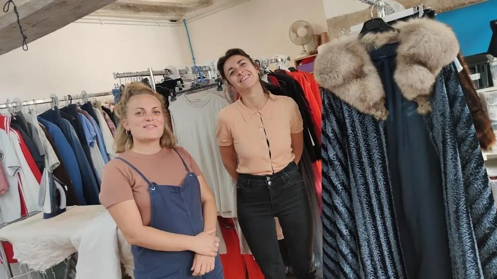 Les Bois-d’Anjou. Deux costumières dans les coulisses du NTP - Angers ...