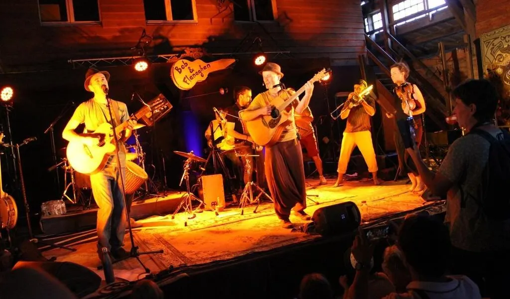 Bretagne. Après quinze ans de scène, Bob & Flanaghan font leurs adieux ...