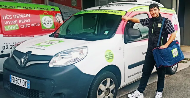 Portage de repas à domicile. Rencontre avec Anthony, chauffeur-livreur ...