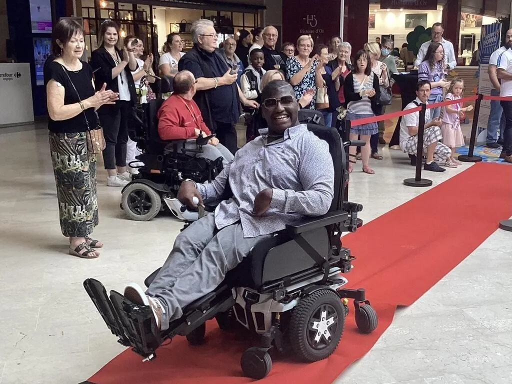Brest. Handi model : premier défilé réussi pour ces mannequins en ...