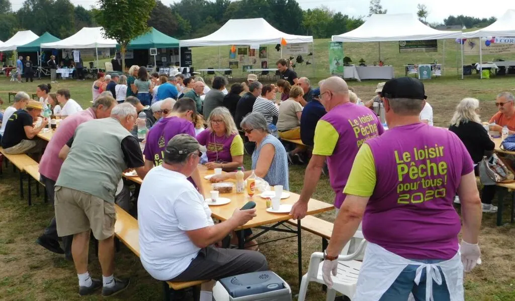 Changé. Pique-nique et retrouvailles à la fête des associations - Le ...