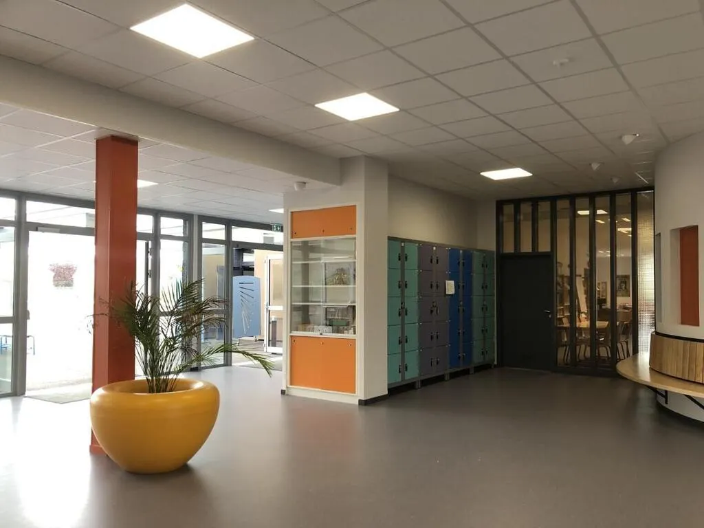 Pascale Cervero, ancienne élève du collège Georges-Brassens à Écouché ...