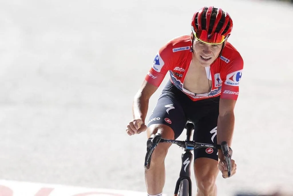 Vuelta 2022. Le classement général des coureurs et des équipes après la 16e étape . Sport ...