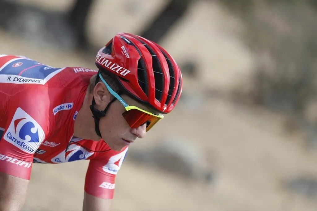 Vuelta 2022. Le classement général des coureurs et des équipes après la 17e étape . Sport ...