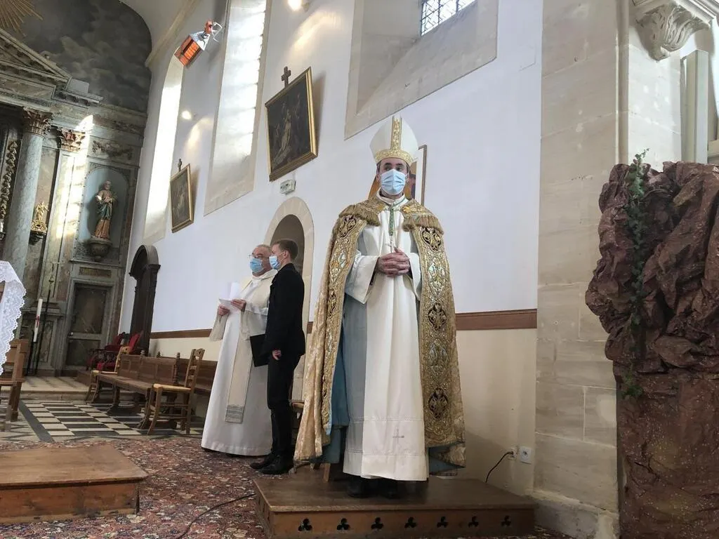 Mort d’Élizabeth II. « Nous ne l’oublions pas » : l’hommage de Mgr ...