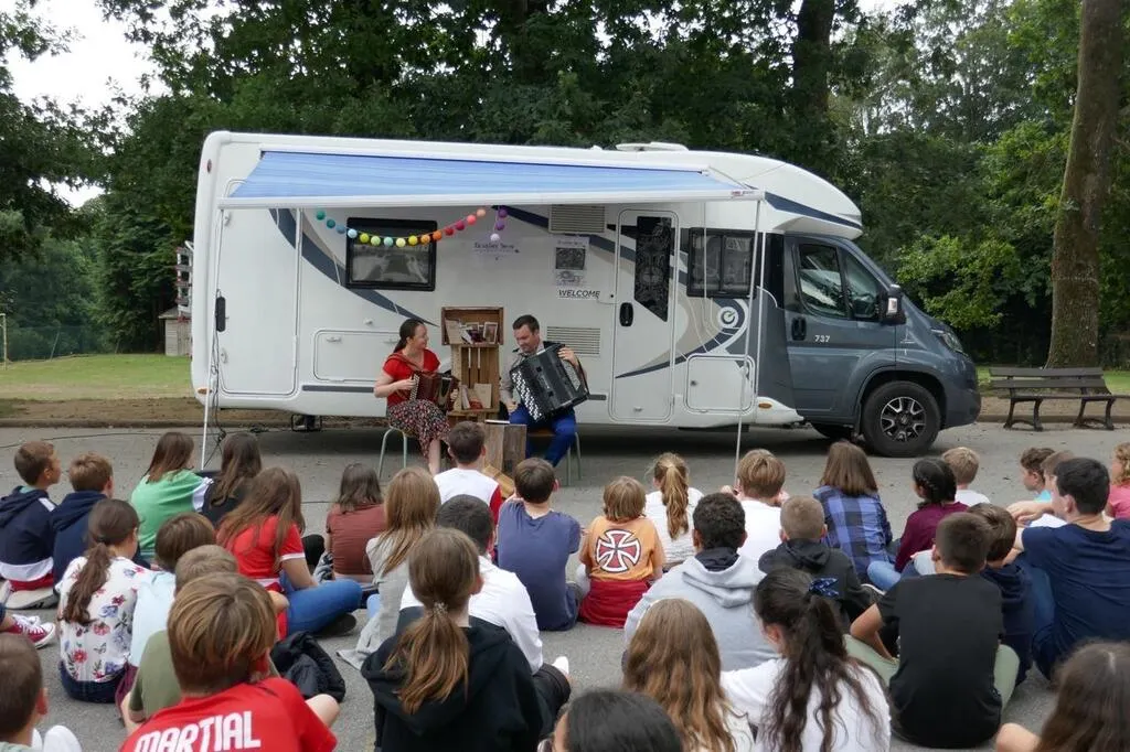 Locminé. En sillonnant l’Europe, les Simon vont échanger avec les ...