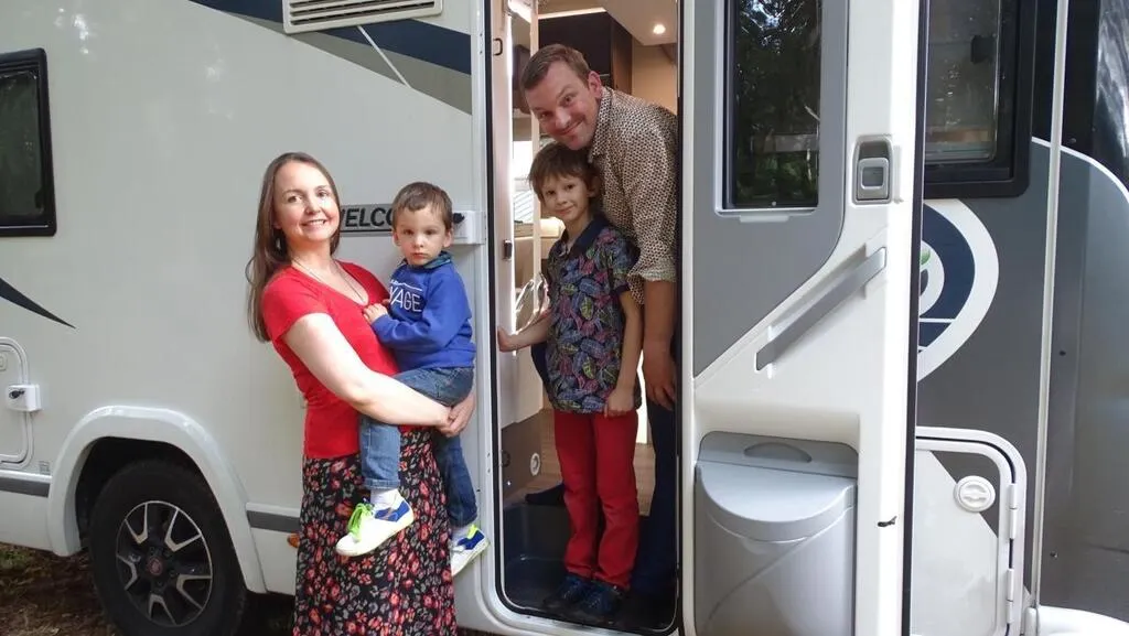 ENTRETIEN. Languidic. Toute la famille Simon entame un tour d’Europe ...