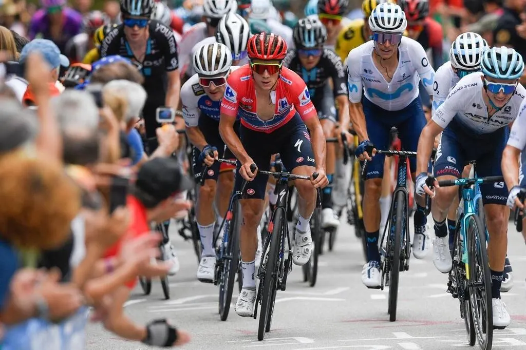 Vuelta 2022. Le classement général des coureurs et des équipes après la 20e étape . Sport ...