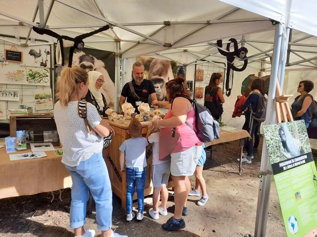 Le Guerno. Entrez dans les coulisses du parc animalier de Branféré ...