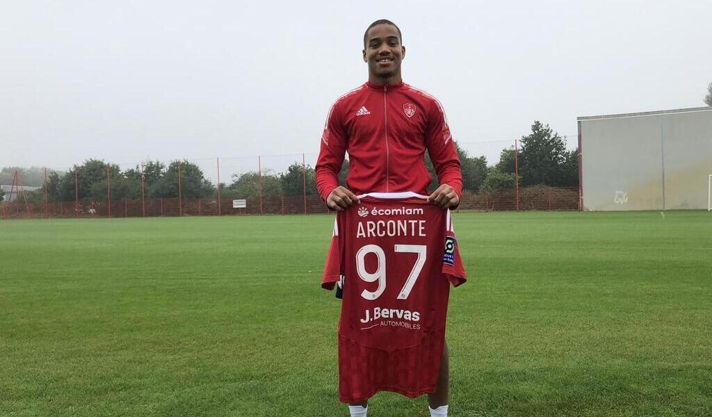 Stade Brestois. Taïryk Arconte, une option de plus en attaque . Sport ... Stade Brestois. Taïryk Arconte, une option de plus en attaque . Sport ...
