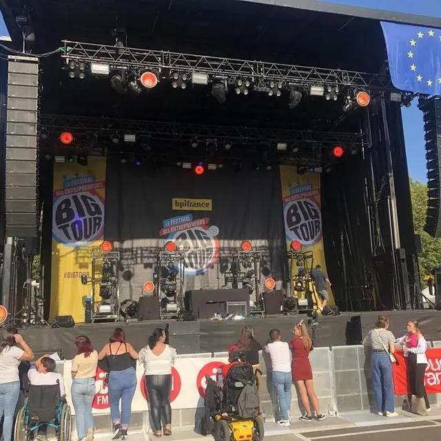 « Entre jeunes, on se comprend mieux » : au Mans, l’industrie promeut ...