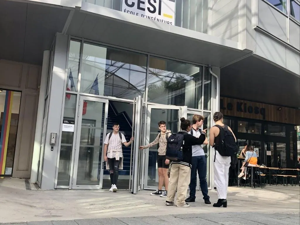 Saint-Nazaire. Une première rentrée en centre-ville pour les étudiants ...