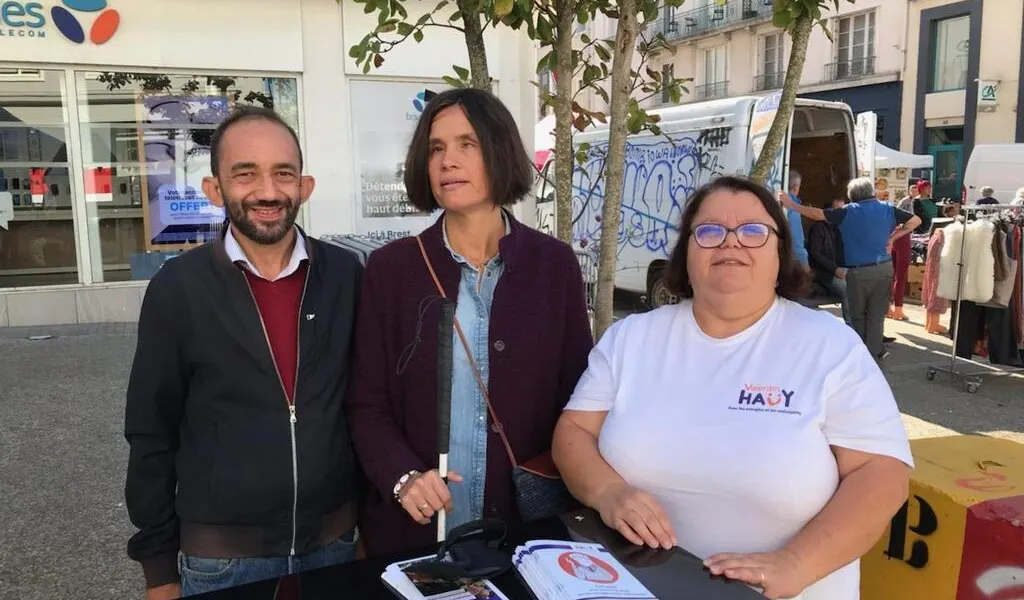 À Brest, rue de Lyon, dans la peau d’un déficient visuel - Brest ...