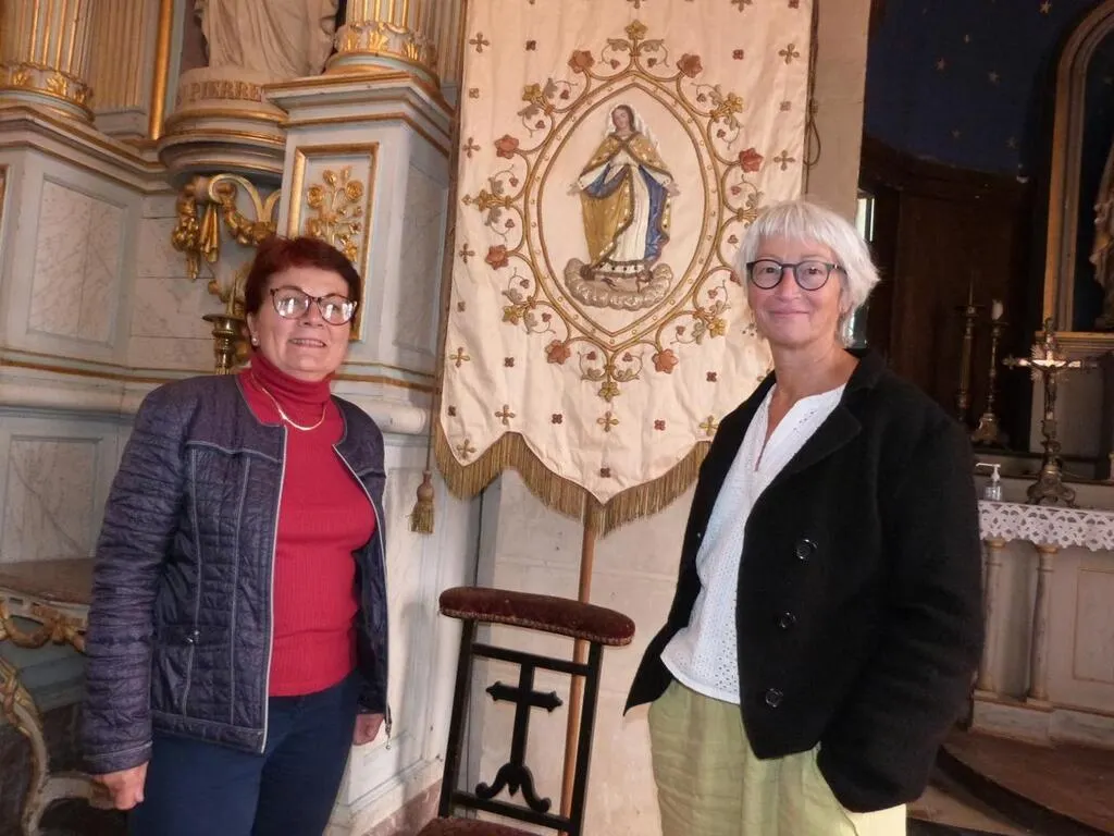 Notre-Dame-de-Courson. Une restauratrice de textiles anciens a présenté ...