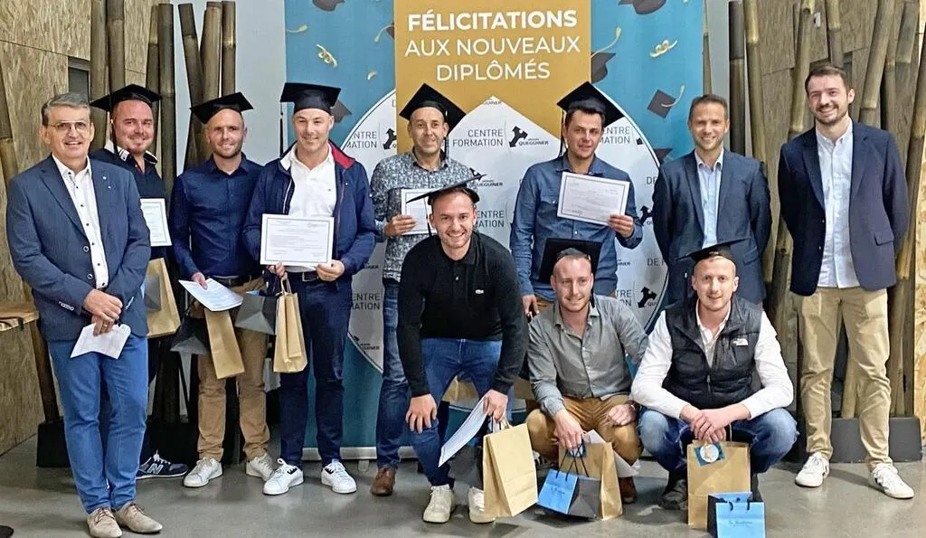 Landivisiau. 450 diplômés sortis du centre de formation de Quéguiner - Brest.maville.com