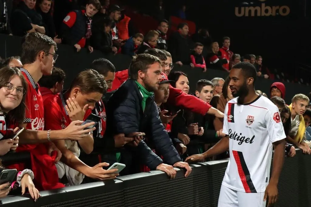 EN IMAGES. Les légendes de l’En Avant Guingamp ont marqué le cœur des supporters . Sport ...