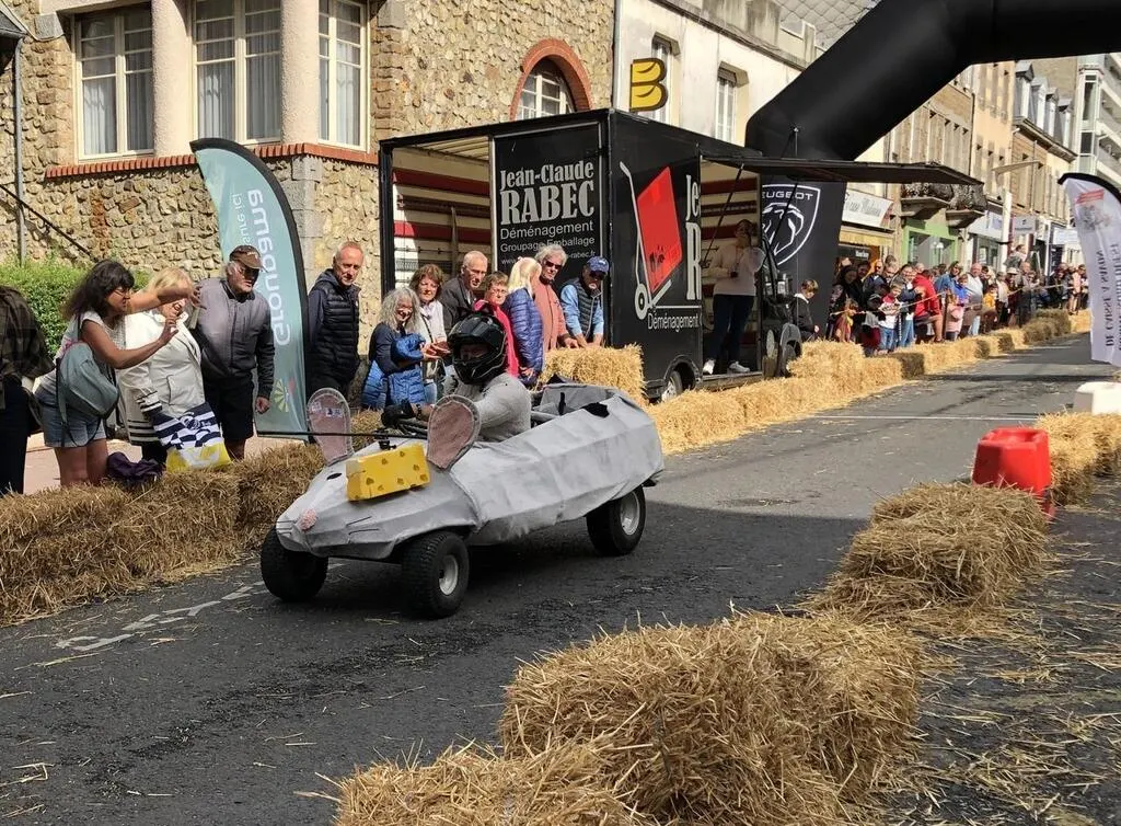 VIDÉO. À Granville, carton plein pour la course de caisses à savon ...