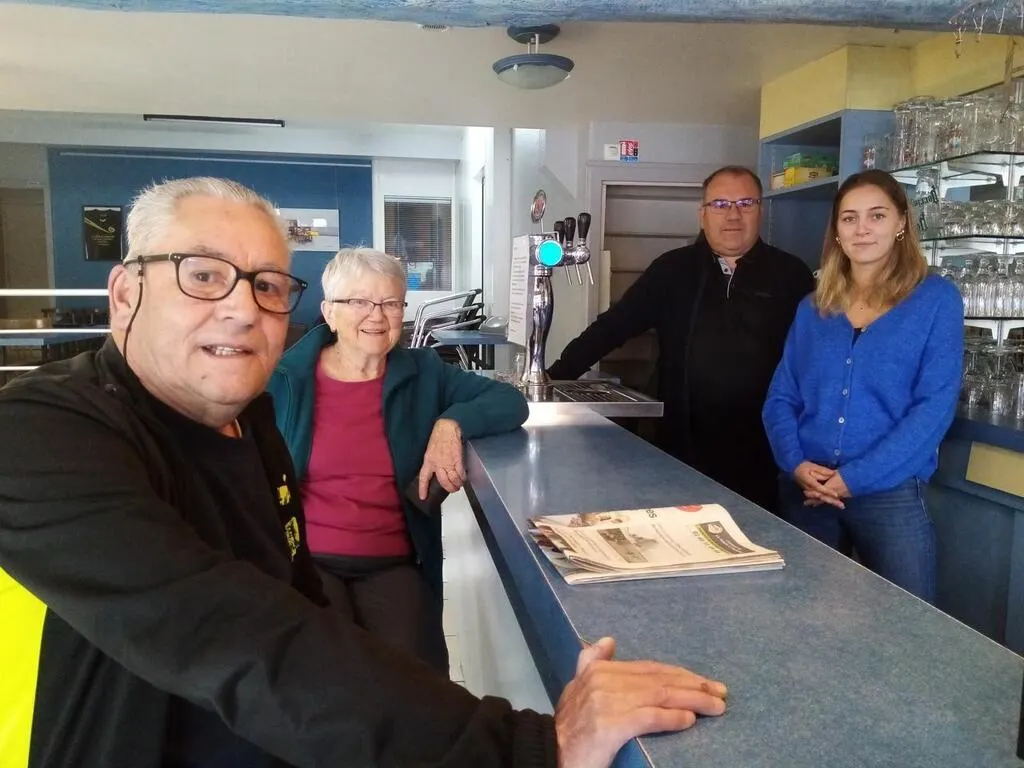 Maumusson. L’indispensable Au K’fé du Renk’art est repris, le village ...