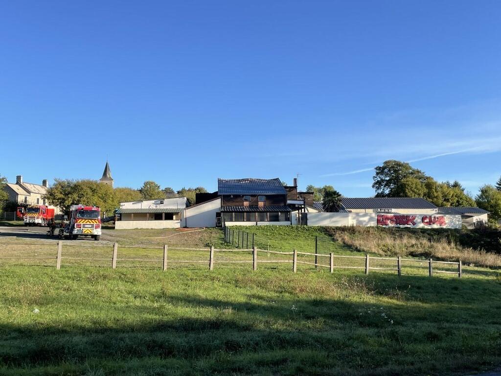 Dans l’Orne, l’ancien Lipstick Club en grande partie détruit dans un ... Dans l’Orne, l’ancien Lipstick Club en grande partie détruit dans un ...