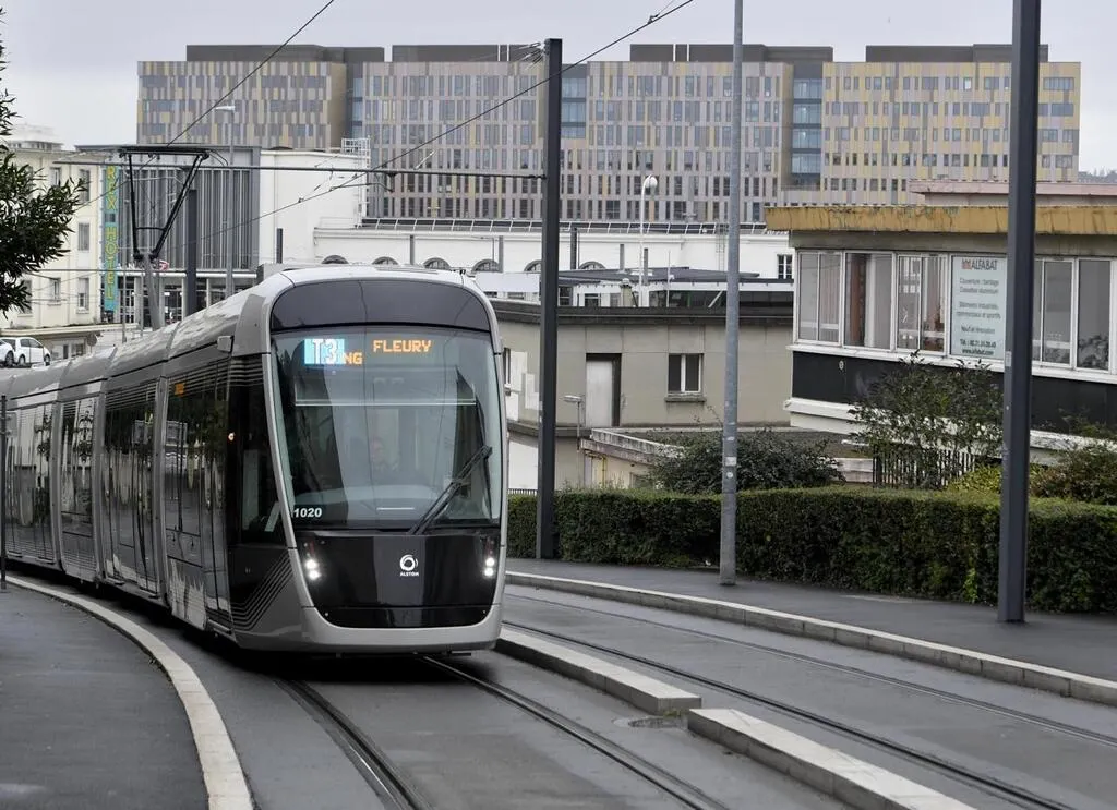 Tramway à Caen. Le coût du chantier de la nouvelle ligne est-il ...