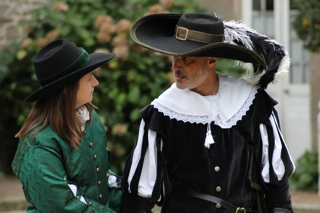 À Bazouges-la-Pérouse, sur les pas du marquis de La Ballue avec des ...