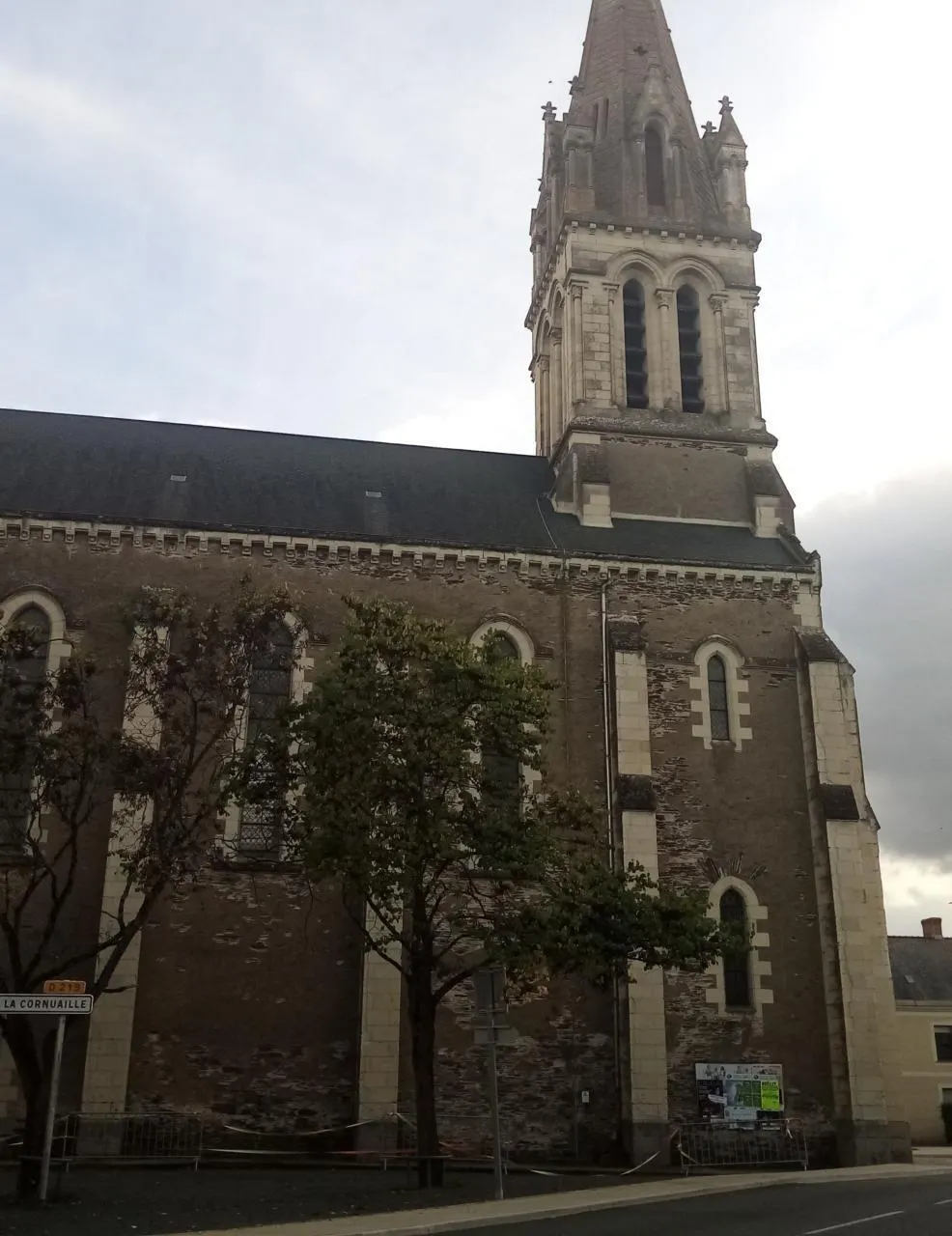 Angrie. Les cloches de l’église présentent des signes d’usure - Angers ...