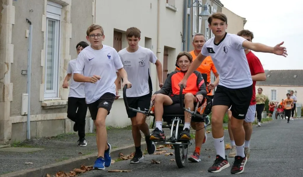 Rocheservière. 550 élèves au cross du collège - La Roche sur Yon ...