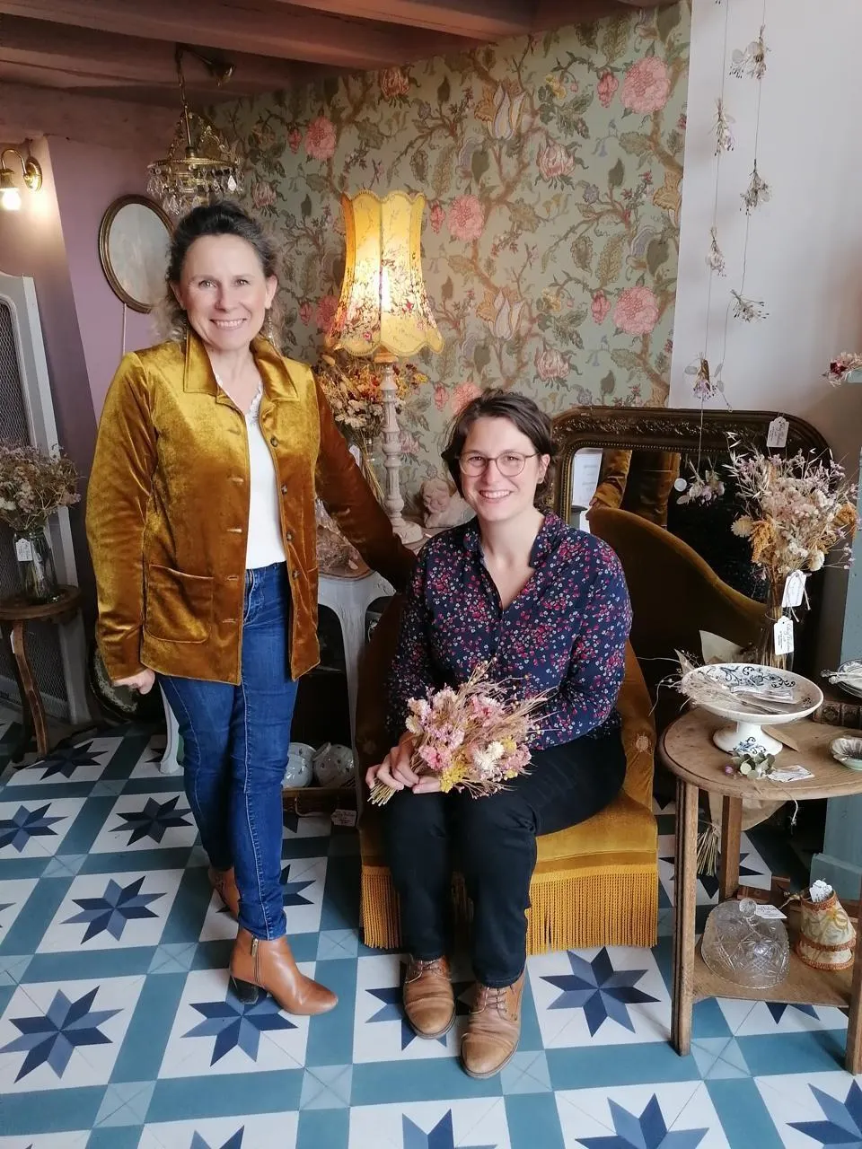 Une boutique d’objets anciens et de fleurs séchées a ouvert dans le Vieux-Mans - Le Mans.maville.com