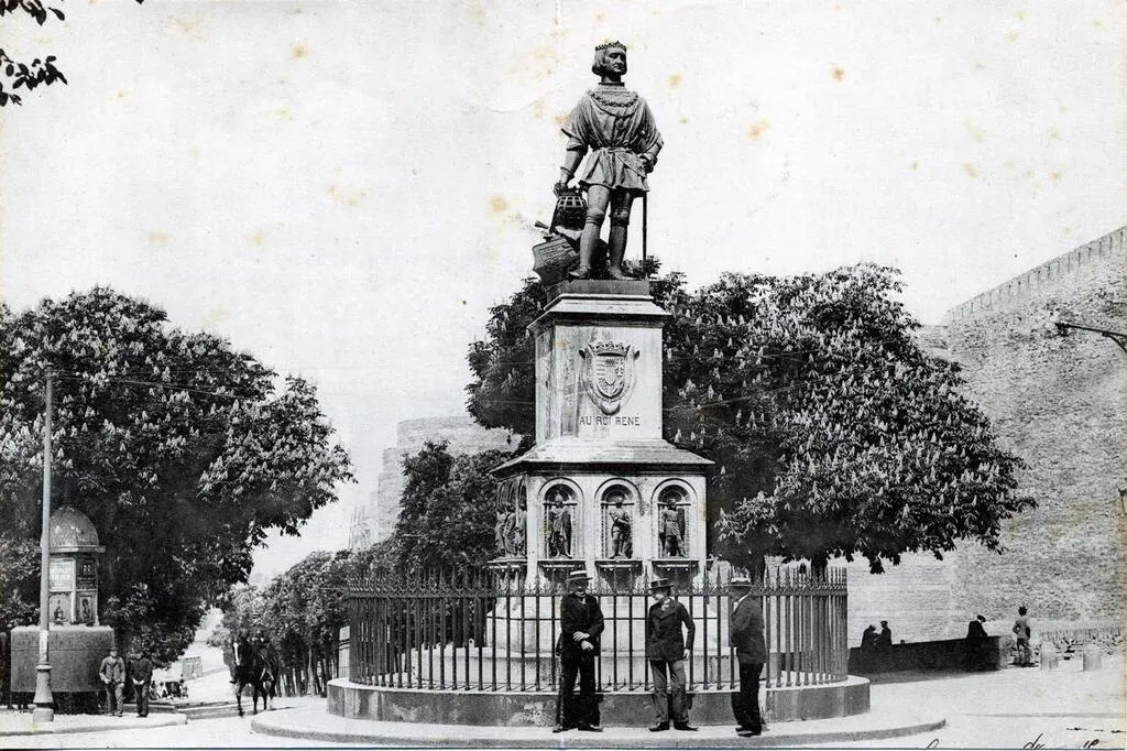 Histoire. La statue la plus ancienne d’Angers honore le Roi René ...