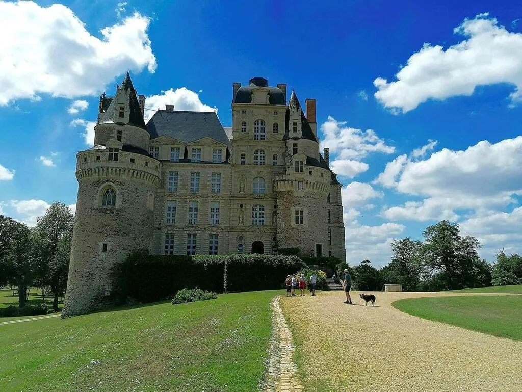 Sept magnifiques lieux « hantés » à visiter en France pour Halloween ...