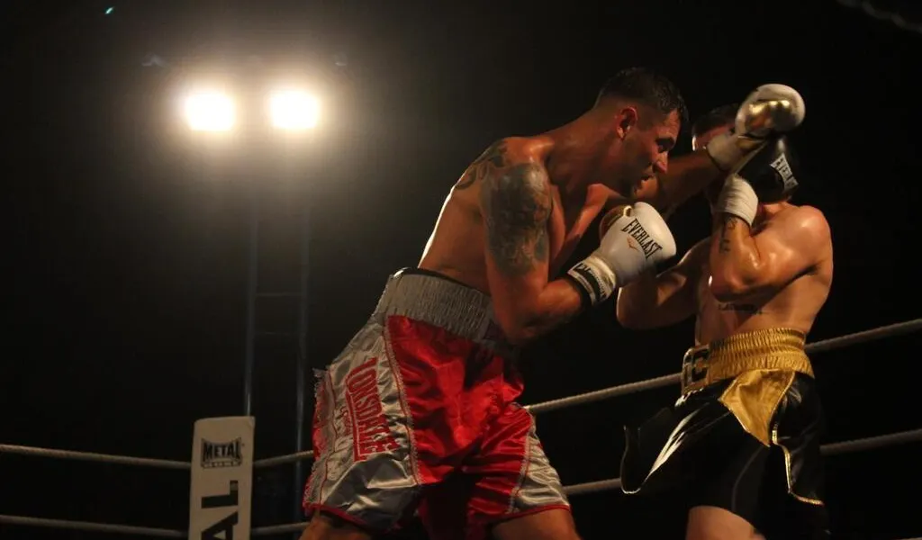 Boxe. Gala d’Ergué-Gabéric : Kévin Thomas-Cojean battu par Artem ...