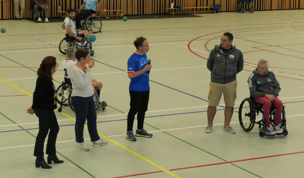 Saint-Sébastien-sur-Loire. Quatre fauteuils adaptés offerts au Hand ...