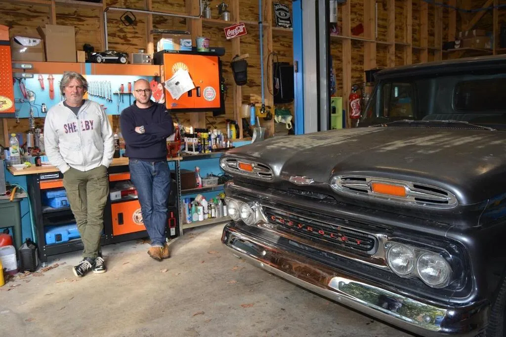 Orvault. L’histoire de deux passionnés par les voitures de collection ...