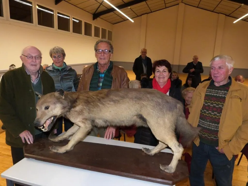 À Notre-Dame-de-Courson, le conférencier Jean Lévêque prévoit le retour ...