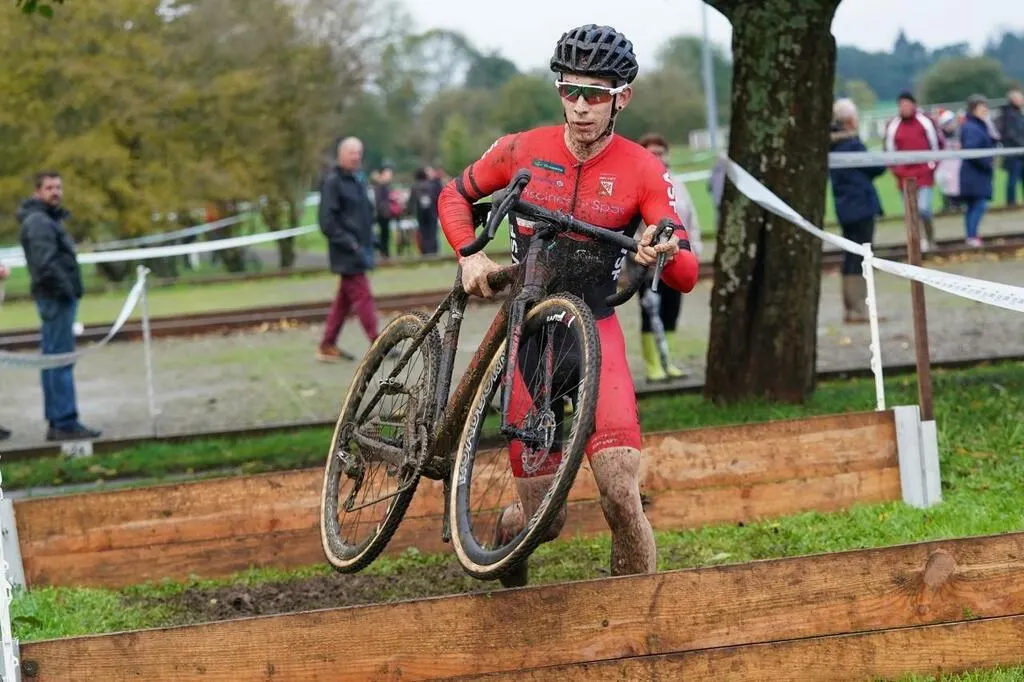 Cyclo-cross. Championnat de la Sarthe : Yvonnick Lauger veut garder son ...