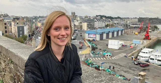 Originaire de Donville-les-Bains, Anne-Laure Banse a été reporter de ...